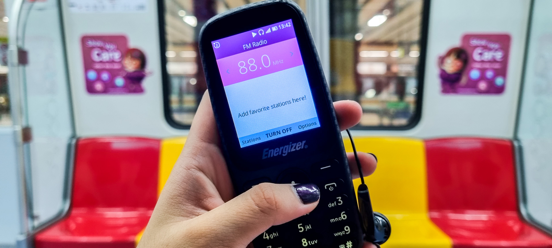 I gave up my smartphone for a weekend to use a retro KaiOS feature ...